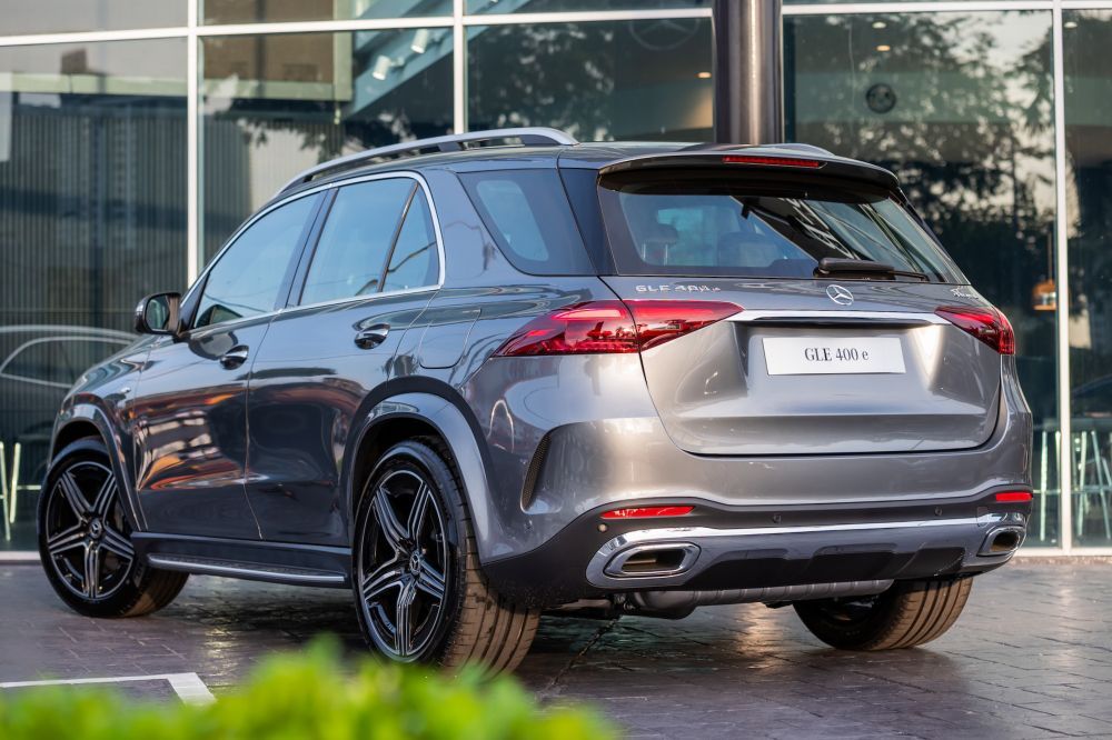 Mercedes-Benz Malaysia launches GLE 400e 4Matic PHEV for 2026 - 381PS ...