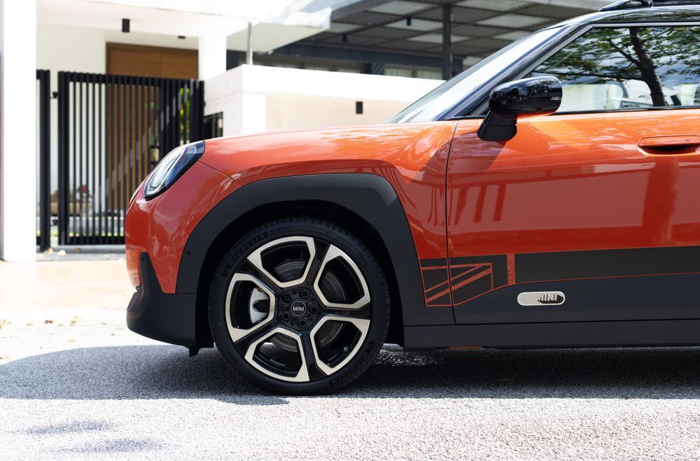 MINI Aceman Limited Edition, now available in two flavours - Track and ...