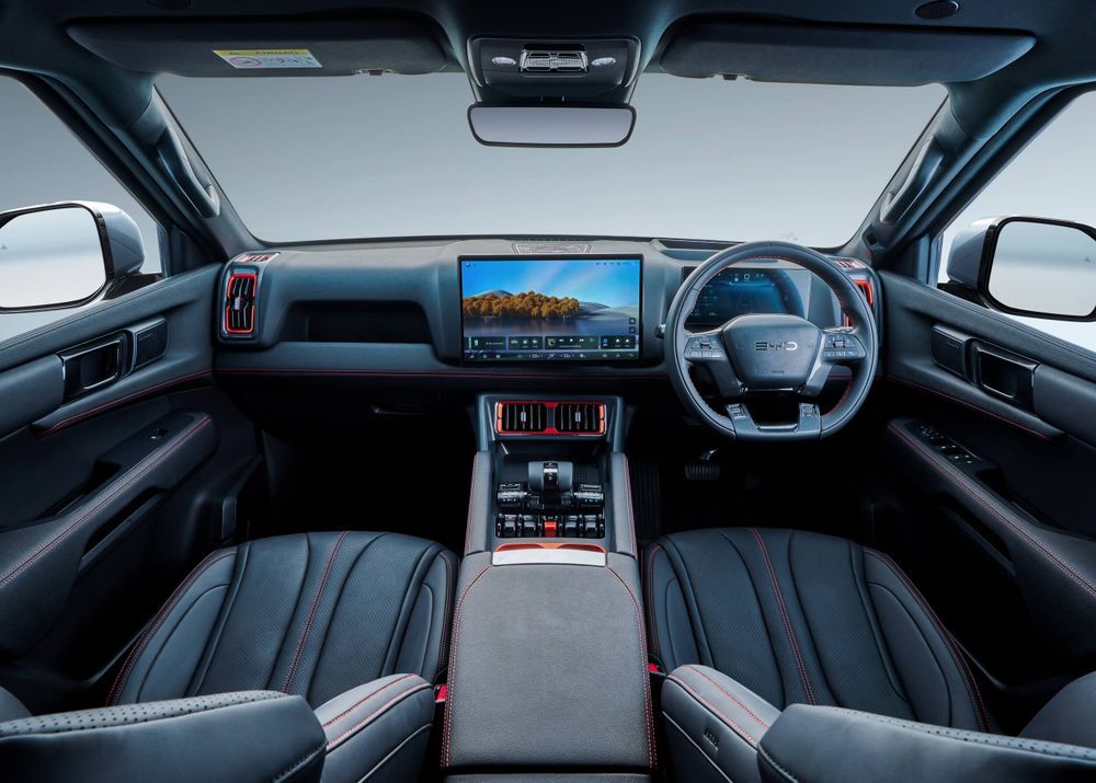 BYD shows off 436PS/650Nm dual-motor Shark 6 hybrid pickup at Tech ...