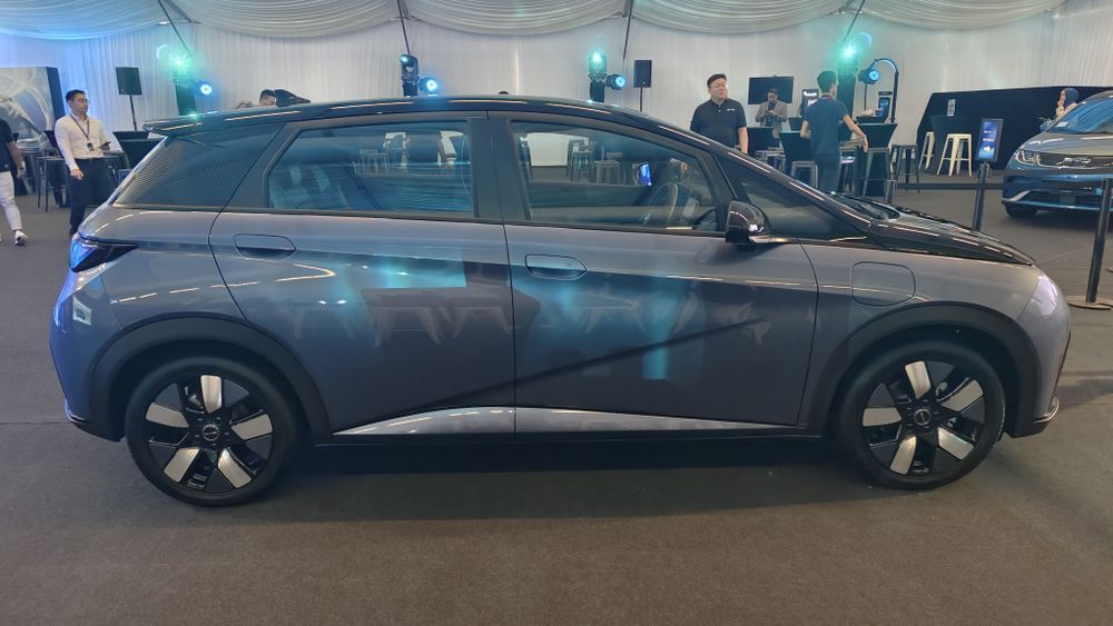 2023 BYD Dolphin EV launched: Malaysia's best entry-level EV is priced ...