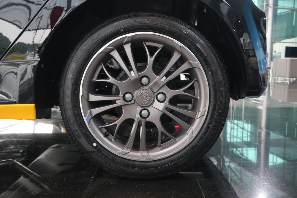 Proton Lancar 4 Model Special Edition – Saga & Iriz R3, Persona & Exora ...