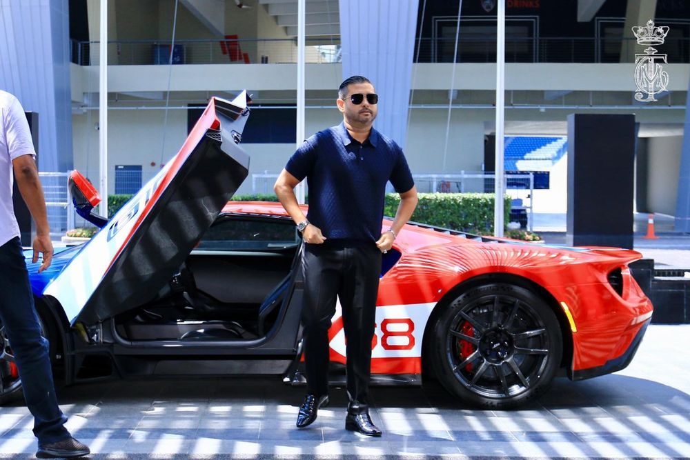 TMJ Pandu Ford GT Ketika Bertemu Azizulhasni – Supercar Rare Bukan Hadiah Buat Jijoe - Auto News ...