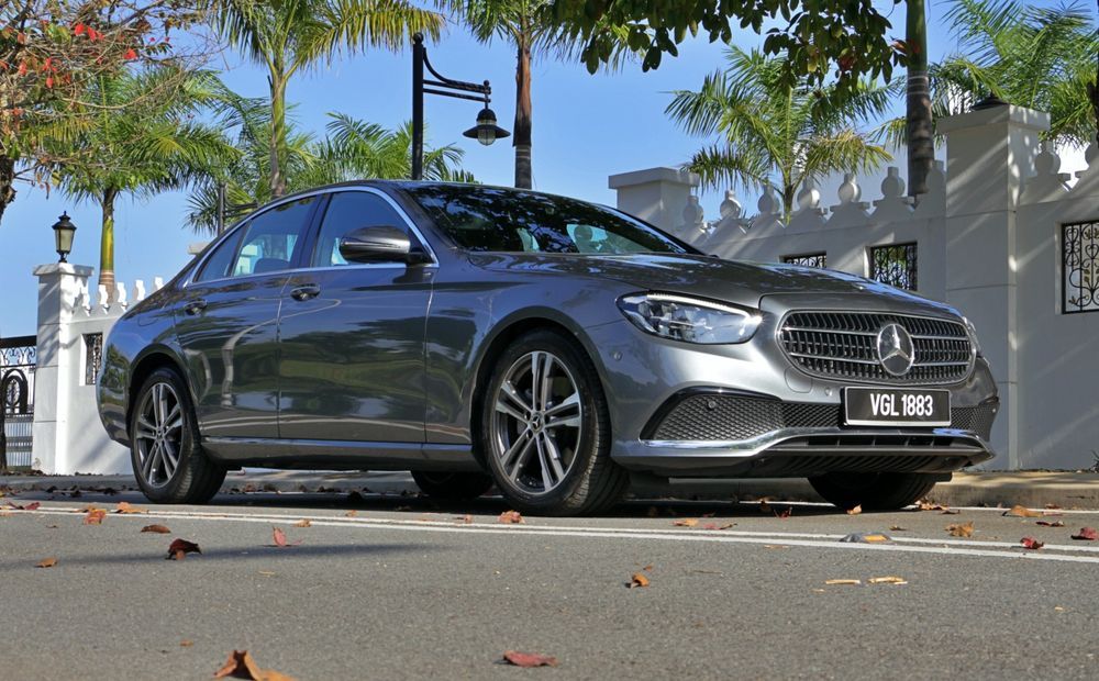 REVIEW: 2022 Mercedes-Benz E 200 Avantgarde (W213) - It's Like Really ...