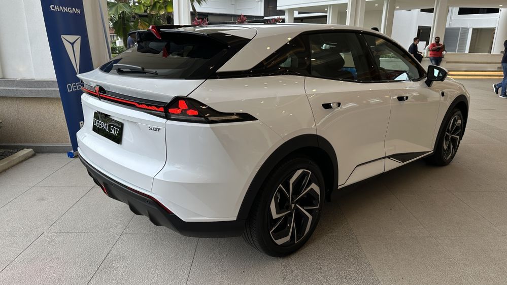 Deepal SO7 previewed in Malaysia, launch soon- aimed to fight BYD ...