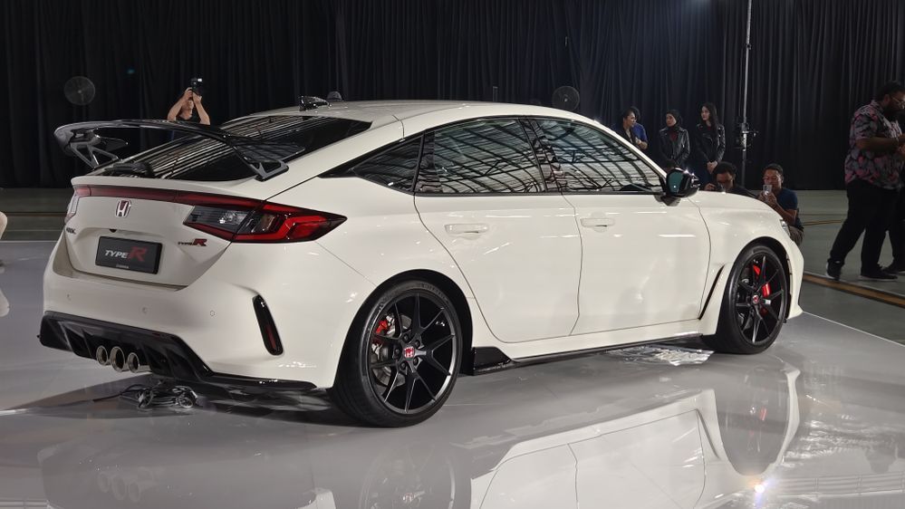 2023 Honda Civic Type R (FL5) debuts in Malaysia - Featuring 319PS ...
