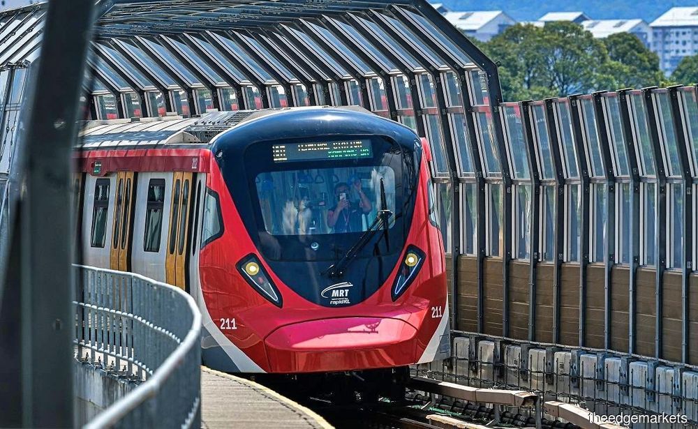 MRT Putrajaya Line Phase 2 officiated by PMX - free rides until March ...