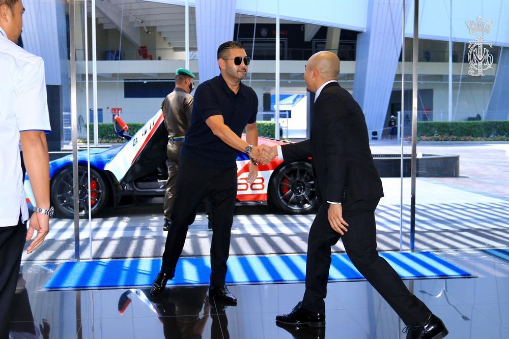 TMJ Pandu Ford GT Ketika Bertemu Azizulhasni – Supercar Rare Bukan Hadiah Buat Jijoe - Auto News ...