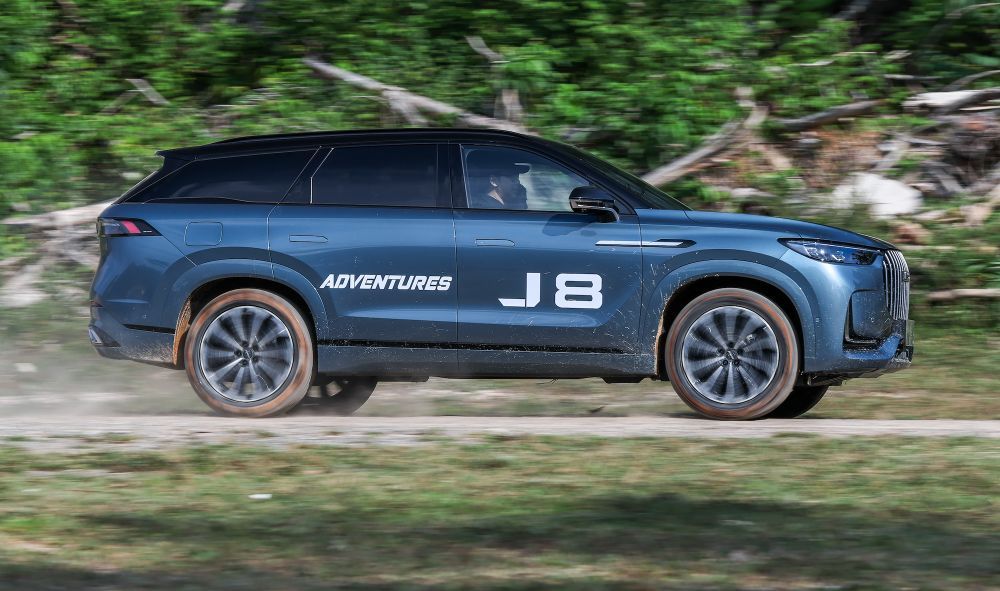 Jaecoo J8 proves its off-road mettle - does its AWD, Torque Vectoring ...