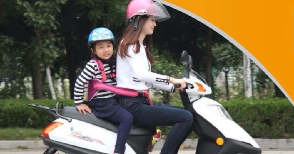 Umur Berapa Sesuai Untuk Anak Bonceng Motor? - Insights | Carlist.my