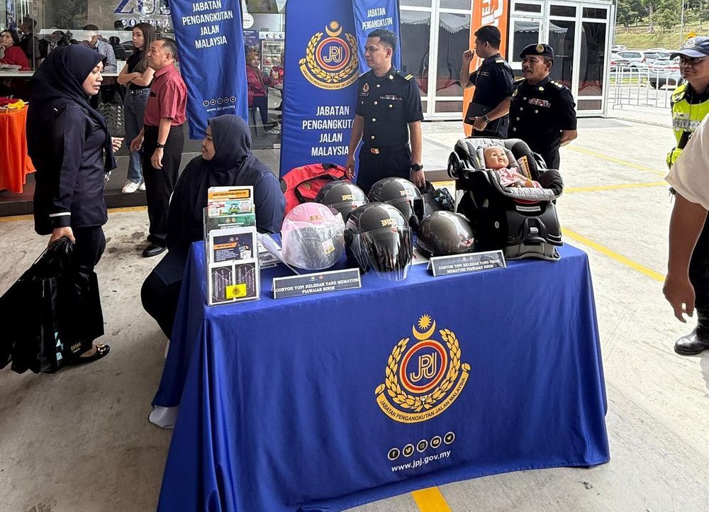 BHPetrol Rings in CNY 2025 At New Nilai Layby Southbound Station - Auto ...