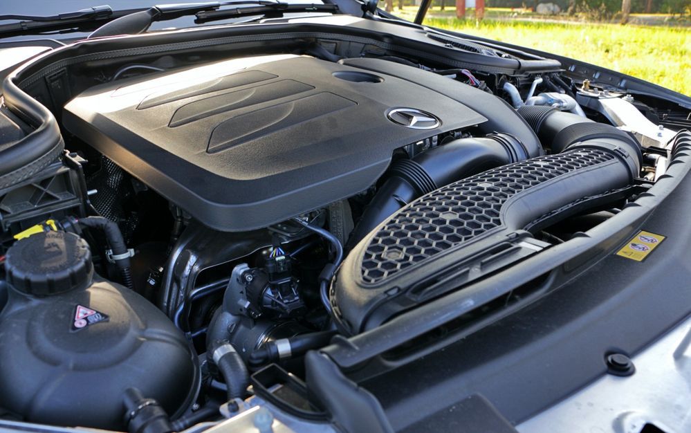 REVIEW: 2022 Mercedes-Benz E 200 Avantgarde (W213) - It's Like Really ...