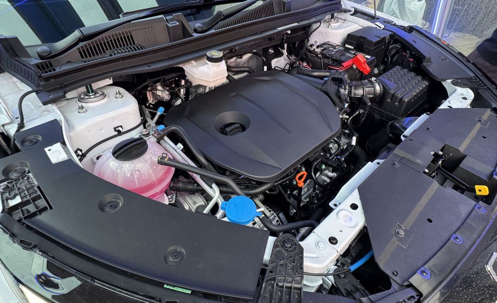 2026 Chery O5 launched in Malaysia for RM117k - upgraded Omoda 5 FL ...