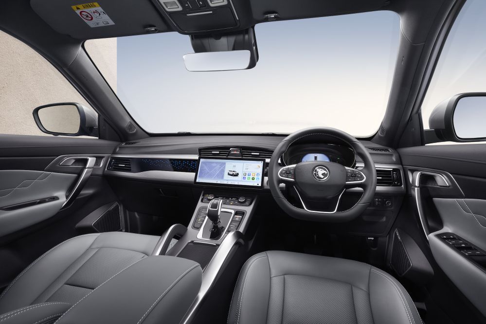 Proton lifts veil on new X70 for 2025, - adds Android Auto/CarPlay ...