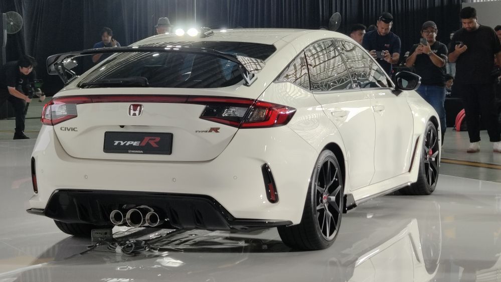 2023 Honda Civic Type R (FL5) debuts in Malaysia - Featuring 319PS ...