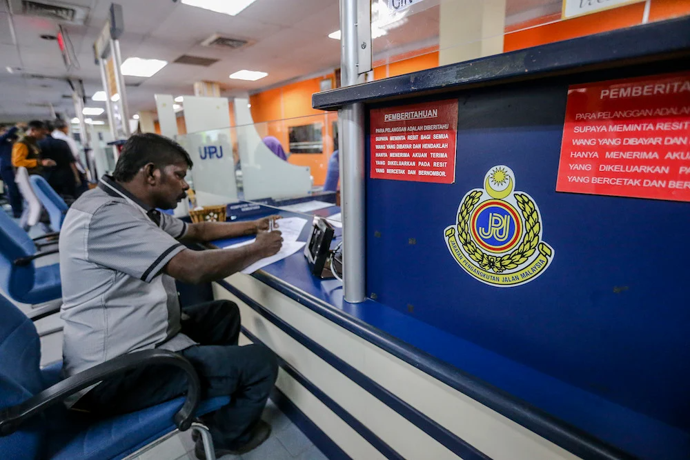 JPJ, PDRM equipped to check road tax at checkpoints, physical copies ...