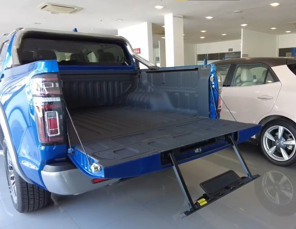 Ford Ranger Rear Box Step And GWM POER Rear Step-Up Ladder - Easier To ...
