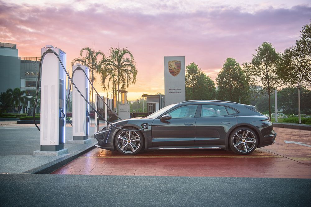 350kW DC fast chargers now available at Porsche Centres in Malaysia ...