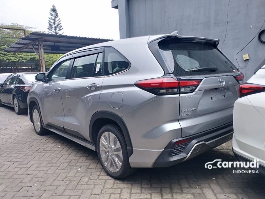 Jual Mobil Toyota Kijang Innova Zenix 2023 Q HV TSS Modellista 2.0 di ...