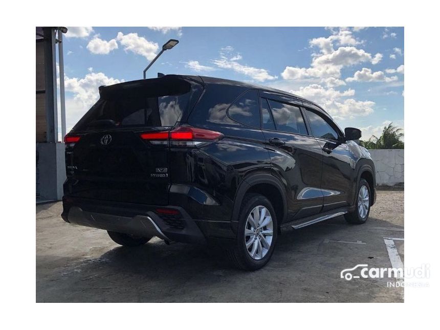 Toyota Kijang Innova Zenix 2022 V HV Modellista 2.0 in DKI Jakarta ...