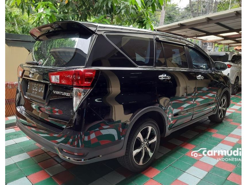 Jual Mobil Toyota Kijang Innova 2021 Venturer 50th Anniversary 2.4 di ...