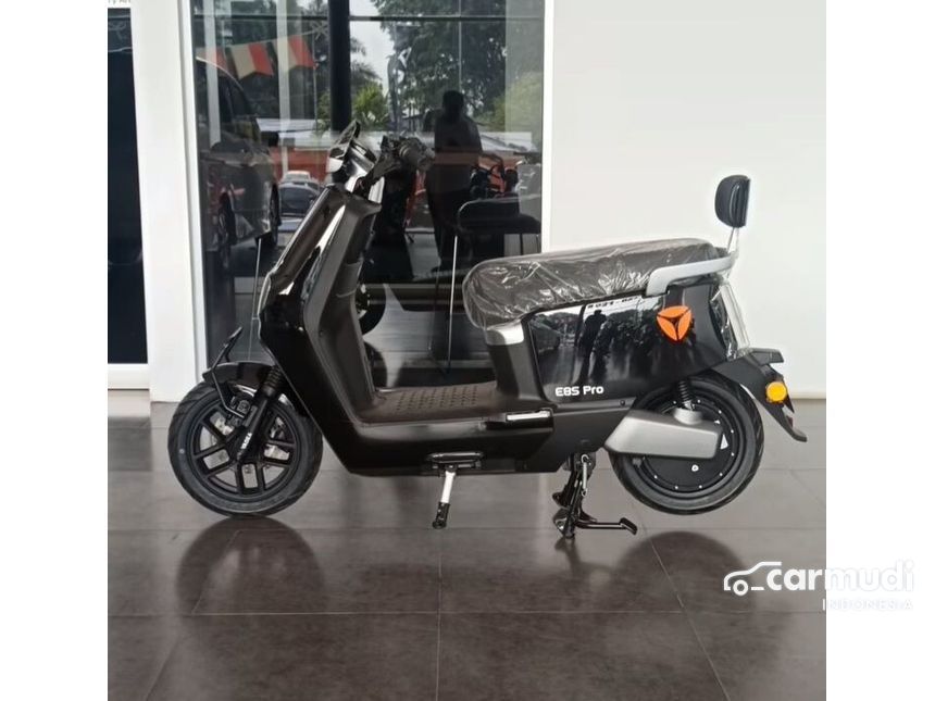 Jual Motor Yadea G6 2023 di Jawa Barat Automatic Others Lainnya Rp 16. ...