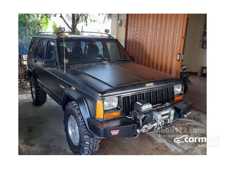 Jual Mobil Jeep Cherokee 1996 4.0 di DKI Jakarta Automatic Jeep Hitam ...