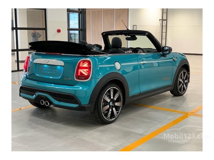 Jual Mobil MINI Cabrio 2023 Cooper S 2.0 di Bali Automatic Convertible ...