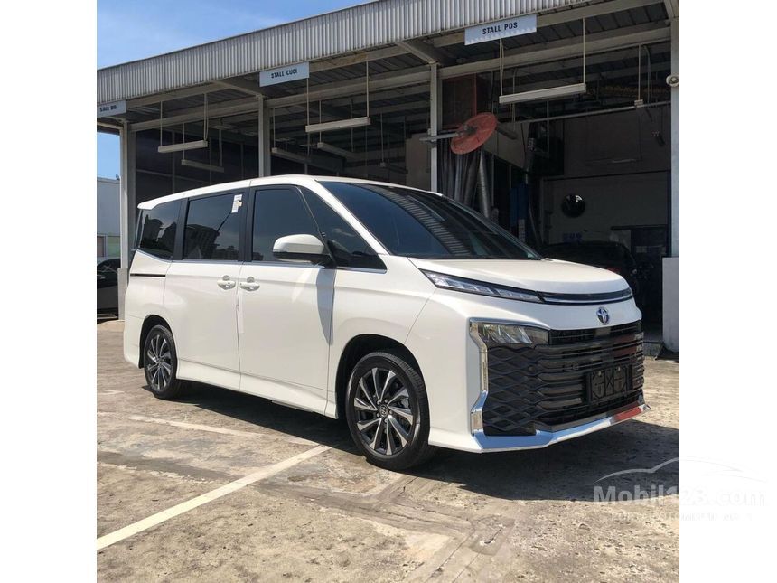 Jual Mobil Toyota Voxy 2023 2.0 di DKI Jakarta Automatic Van Wagon ...