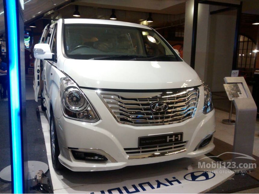 Jual Mobil Hyundai H-1 2017 Royale 2.5 di DKI Jakarta Automatic MPV Putih Rp 583.000.000 ...