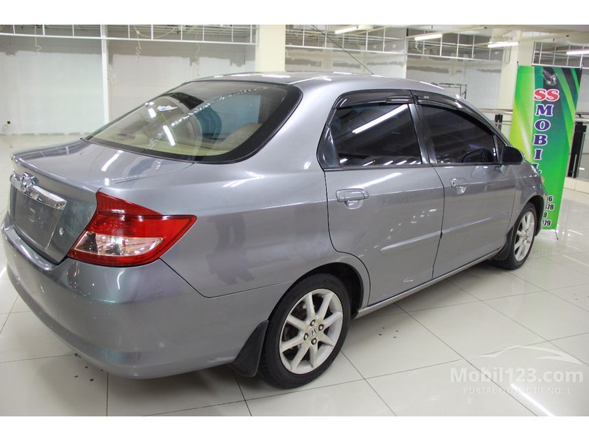 Jual Mobil Honda City 2005 VTEC 1.5 di Jawa Timur Automatic Sedan Abu ...