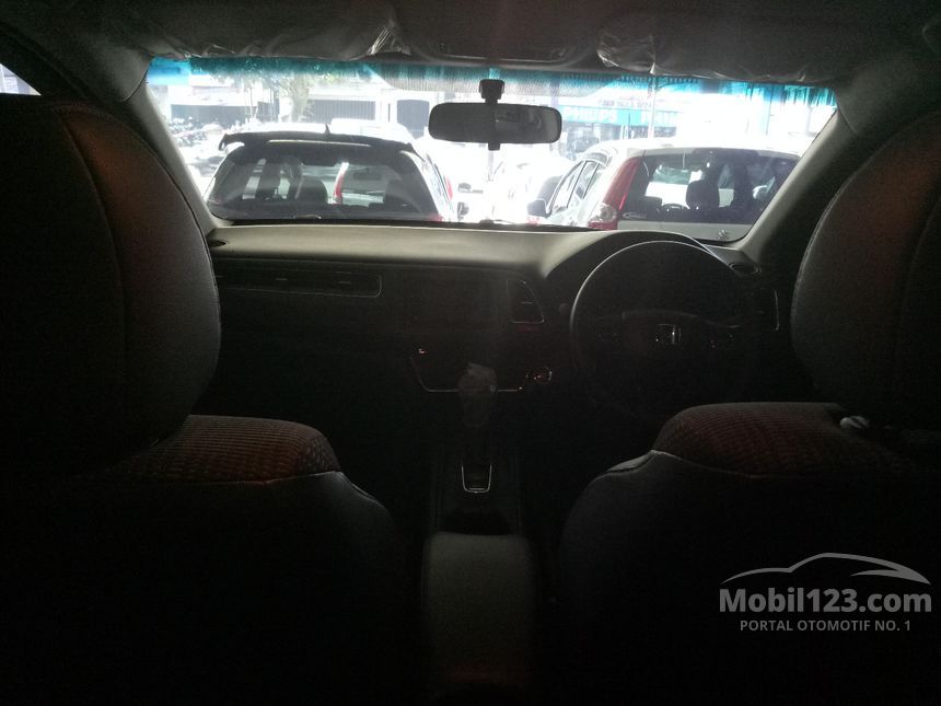 Jual Mobil Honda HR-V 2015 S 1.5 di Jawa Timur Automatic SUV Putih Rp ...