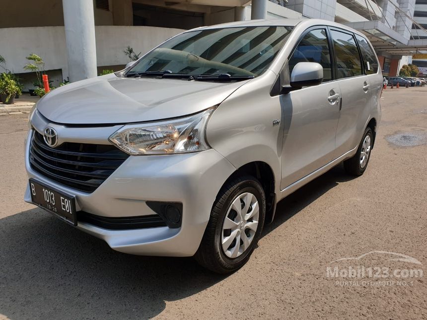 Jual Mobil Toyota Avanza 2015 E 1.3 di DKI Jakarta Automatic MPV Silver ...
