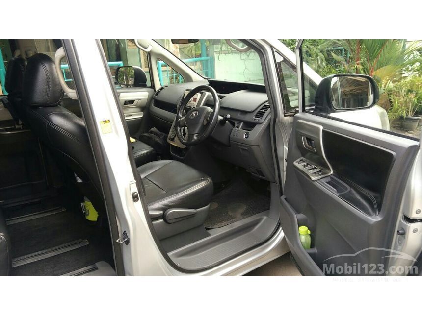 Jual Mobil Toyota Noah 2006 2.0 di DKI Jakarta Automatic MPV Minivans ...
