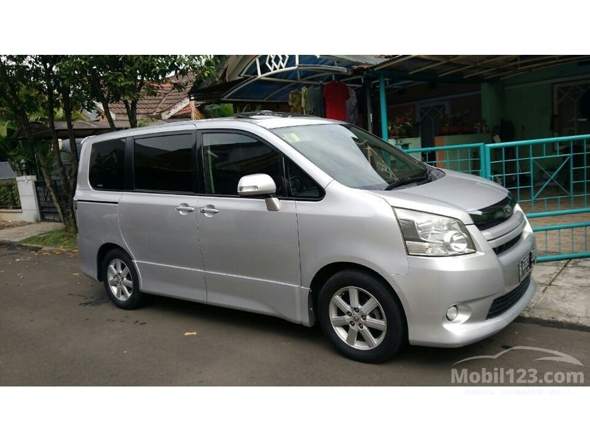 Jual Mobil Toyota Noah 2006 2.0 di DKI Jakarta Automatic MPV Minivans ...