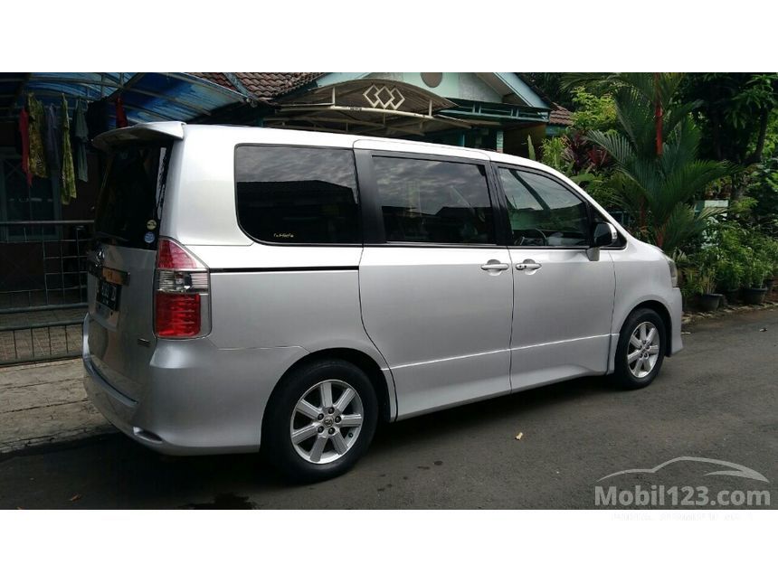 Jual Mobil Toyota Noah 2006 2.0 di DKI Jakarta Automatic MPV Minivans ...