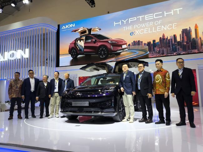 HYPTEC HT, SUV Listrik Mewah dari China Mirip Tesla Model X, Resmi ...