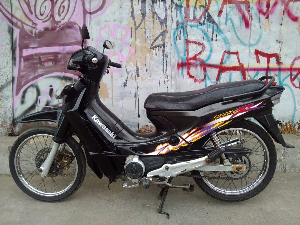 Fakta Penting Seputar Kawasaki Kaze R, Bebek Legendaris 'Pabrikan Hijau ...