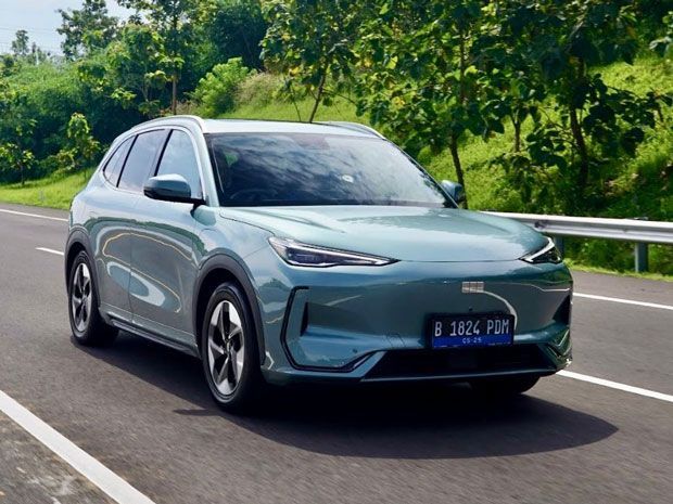 Geely EX5 Laku Lebih dari 210 Ribu Unit dalam Setahun di Pasar Global - Mobil Listrik | Mobil123