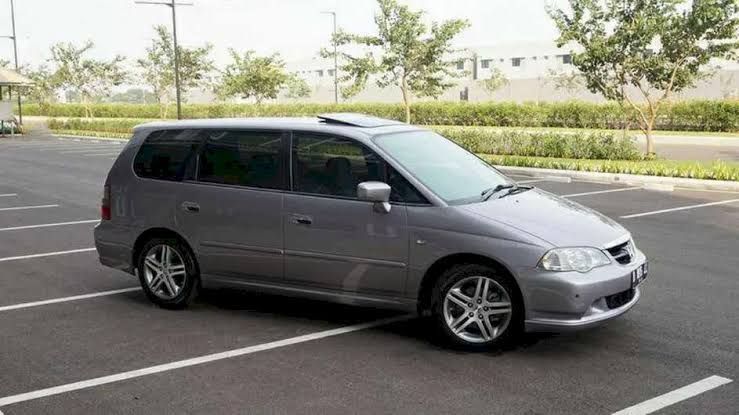Kelebihan dan Kekurangan Honda Odyssey RA6, Sensasi MPV Mewah Built Up ...