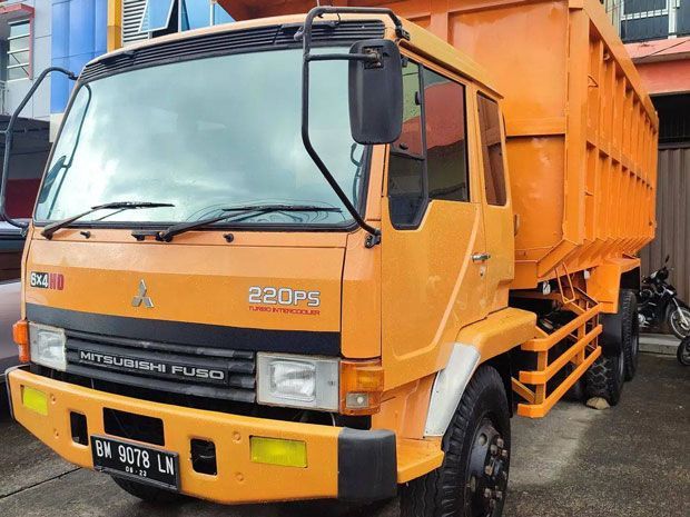 Berkenalan dengan Mitsubishi Fuso FN 527 ML, Truk 220 PS 6x4 Legendaris - Berita Otomotif | Mobil123