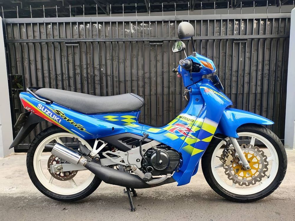 Suzuki Satria 120 Lumba-lumba; Raja Bebek Sport 2-Tak Era 90-an yang ...