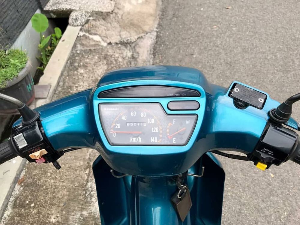 Fakta Penting Seputar Kawasaki Kaze R, Bebek Legendaris 'Pabrikan Hijau ...