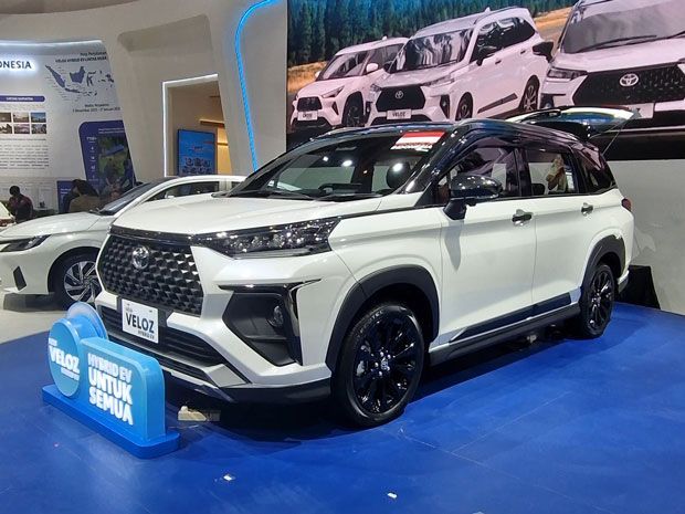 Harga Resmi Toyota Veloz Hybrid mulai Rp308 Juta, tapi Ada Diskon ...