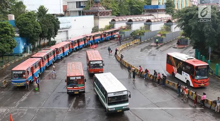 Sejarah Metro Mini, Penguasa Jalanan Jakarta yang Kini Semakin Punah ...