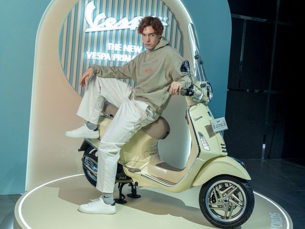 Spesifikasi Vespa Primavera dan Sprint 2026 Kian Menggoda: Bermesin 180 ...