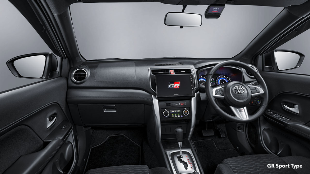 5 Hal Menarik Toyota Rush GR Sport Improvement yang Ungguli BR-V dan ...