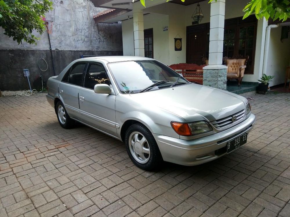 Kelebihan dan Kekurangan Toyota Soluna, Sedan Compact yang Dikenal ...