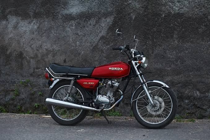 Honda GL 100, Versi Original Bergaya Klasik Semakin Langka - Panduan ...