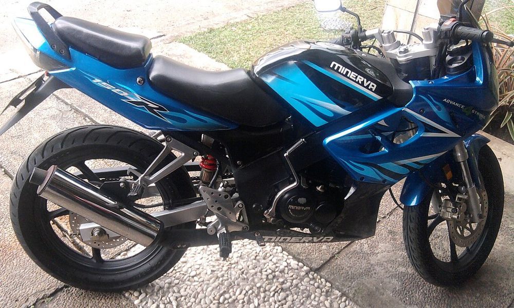 Kelebihan dan Kekurangan Minerva R150, Tiruan Honda CBR150R Thailand ...