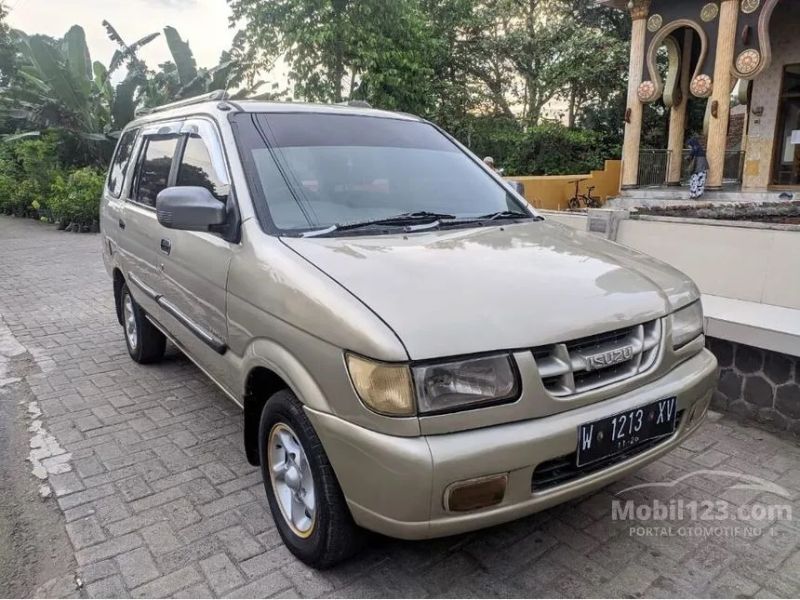 5 Fakta Penting Isuzu Panther Matic, Sepi Peminat Padahal Canggih ...